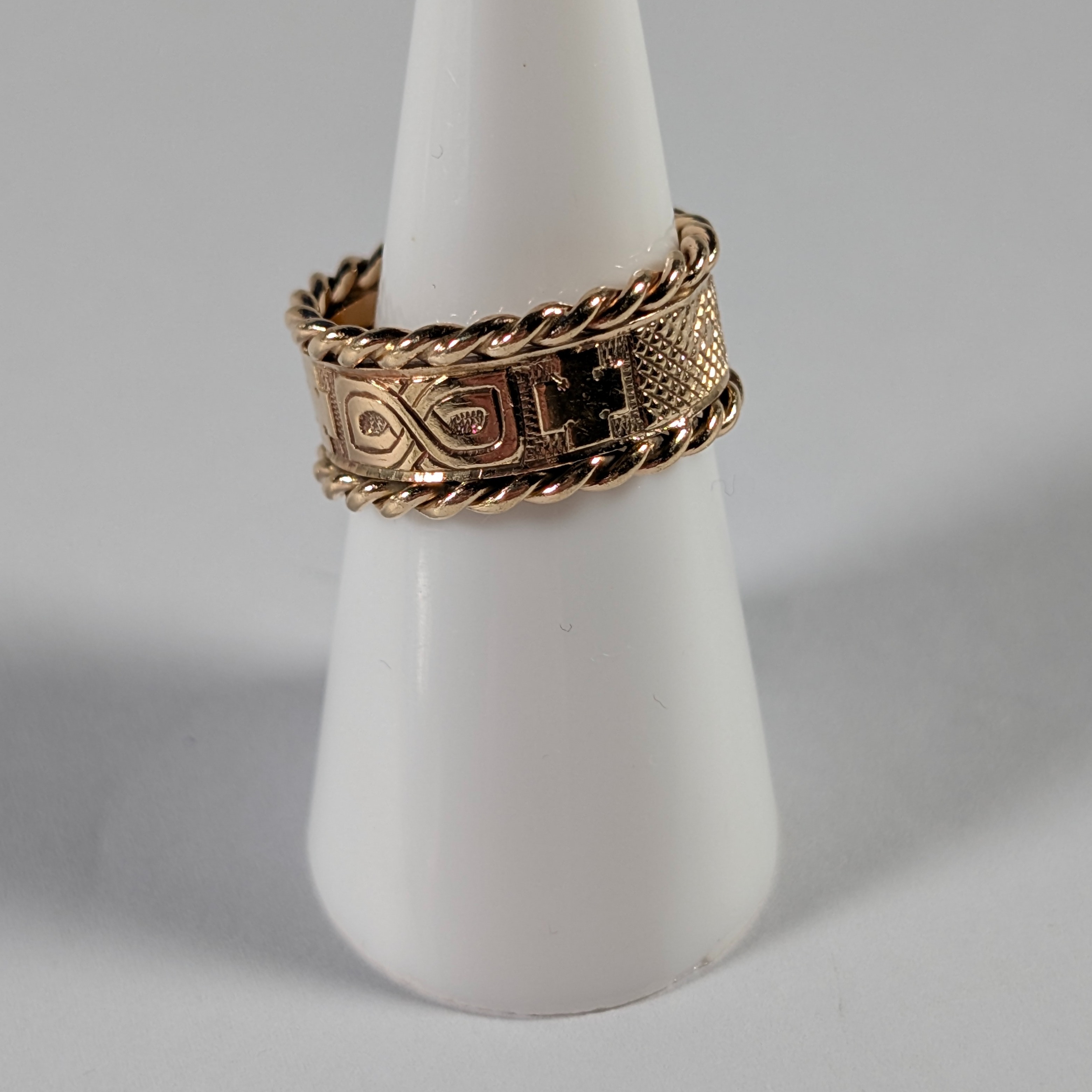 Pre-owned 9ct Gold Charity Wide Band Rope twisted Rim Ring Size M1/2 ...